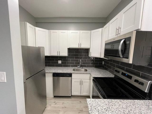 2 Bedroom Apartment for Rent at 629 Clara Ave, St. Louis, MO 63112 DeBaliviere Place