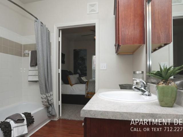 2 Bedroom Apartment for Rent at 6 Unnamed Road #3759, Tomball, TX 77375