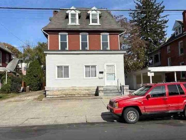 2 Bedroom Apartment for Rent at 757 Maple St #2, Lebanon, PA 17046