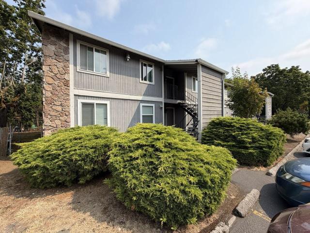 2 Bedroom Apartment for Rent at 7709 Se Harold St, Portland, OR 97206 Mt. Scott Arleta