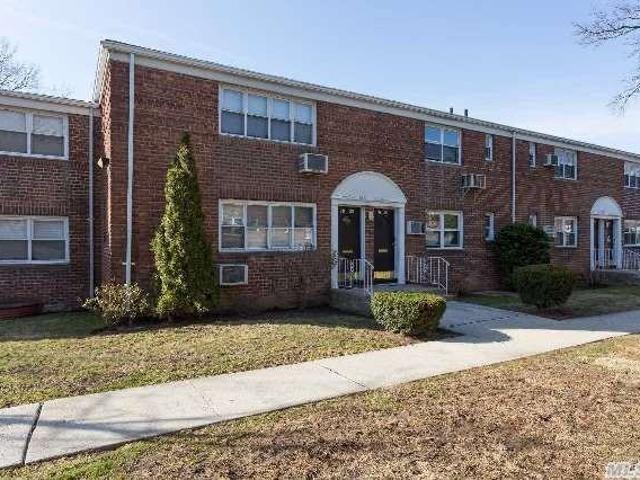 2 Bedroom Apartment for Rent at 77 17 138th Street #1FL, New York, NY 11367 Kew Gardens Hills