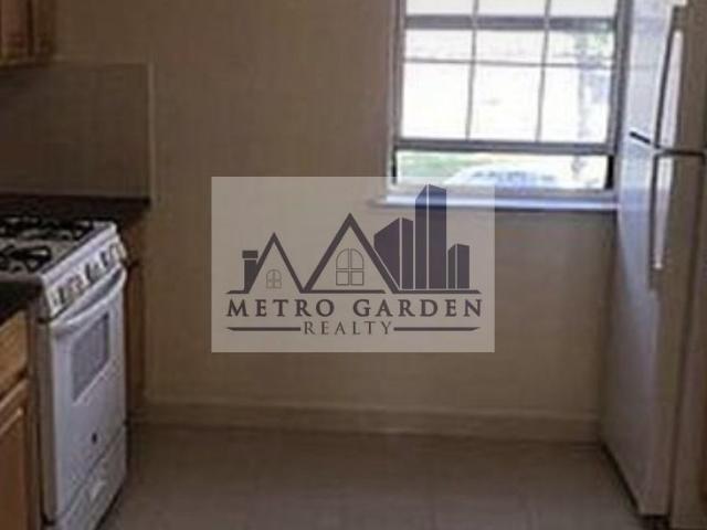 2 Bedroom Apartment for Rent at 77 32 Vleigh Place #82F, New York, NY 11367 Kew Gardens Hills