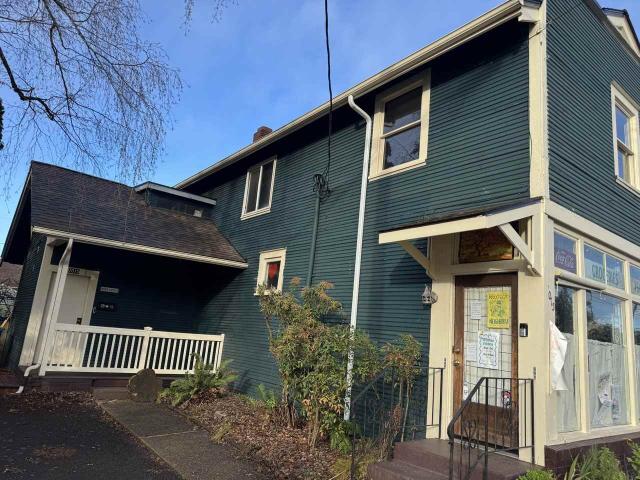 2 Bedroom Apartment for Rent at 7015 N Greeley Ave #2, Portland, OR 97217 Arbor Lodge
