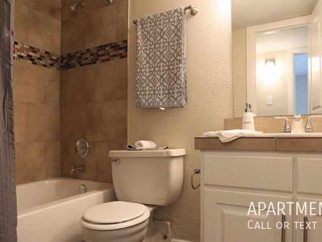 2 Bedroom Apartment for Rent at 70 Northpoint Dr #2229, Houston, TX 77060 Greater Greenspoint