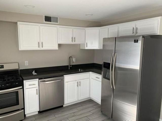 2 Bedroom Apartment for Rent at 714 E 10th St #3, Tucson, AZ 85719 Iron Horse