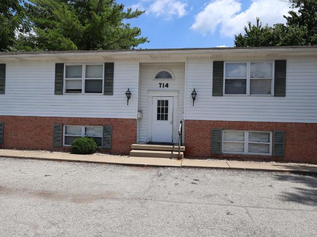 2 Bedroom Apartment for Rent at 714 S State St #3, North Vernon, IN 47265