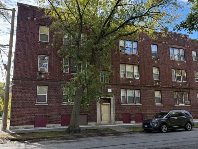 2 Bedroom Apartment for Rent at 715 W 57th St #2, Chicago, IL 60621 Englewood