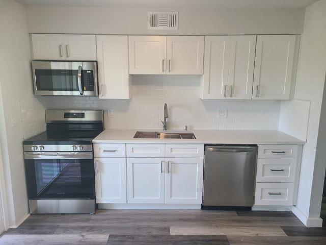 2 Bedroom Apartment for Rent at 7196 68th Ct N #B, Pinellas Park, FL 33781