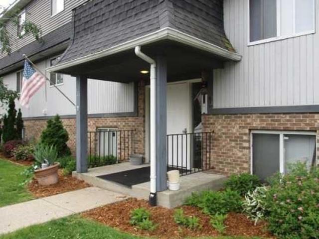 2 Bedroom Apartment for Rent at 721 Keenway Cir #B, Kalamazoo, MI 49001 Millwood