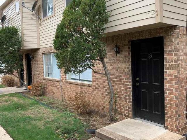 2 Bedroom Apartment for Rent at 724 S Welch St, Denton, TX 76201
