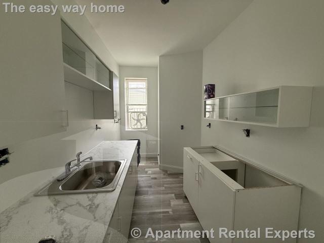 2 Bedroom Apartment for Rent at 72 Kirkland St #35, Cambridge, MA 02138 Mid Cambridge