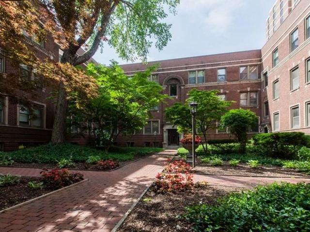 2 Bedroom Apartment for Rent at 843 W Barry Ave Apt Gb, Chicago, IL 60657 Lakeview