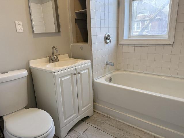 2 Bedroom Apartment for Rent at 8401 S Muskegon Ave #2R, Chicago, IL 60617 South Chicago