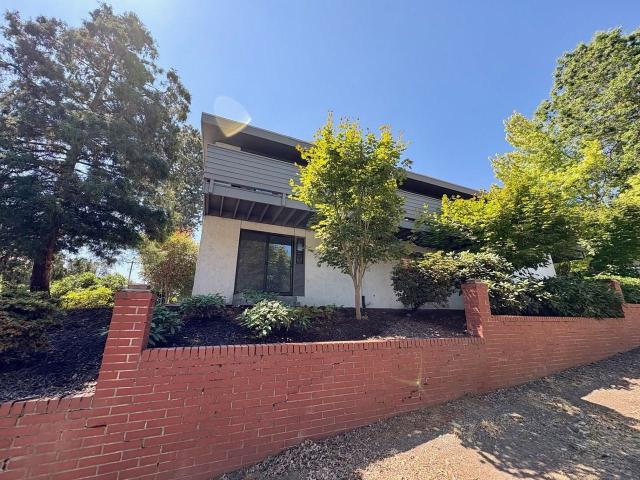 2 Bedroom Apartment for Rent at 8827 23rd Ave Ne, Seattle, WA 98115 Wedgwood