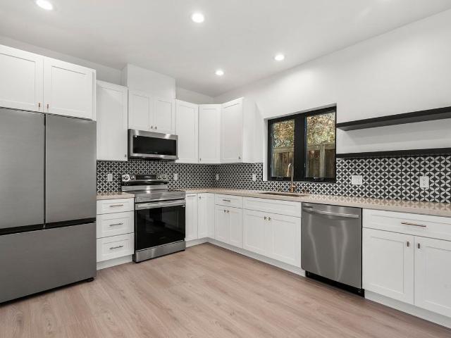 2 Bedroom Apartment for Rent at 8929 Hubbard St Apt A, Culver City, CA 90232 Lucerne Higuera