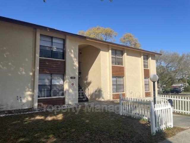 2 Bedroom Apartment for Rent at 800 Trotter Rd #104, Largo, FL 33770