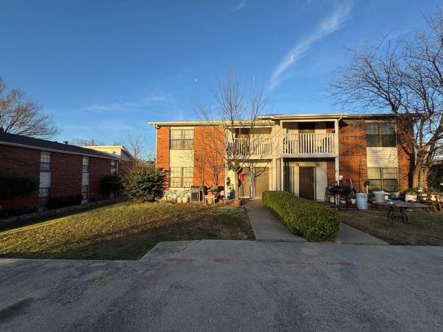2 Bedroom Apartment for Rent at 801 Se 4th St #103, Grand Prairie, TX 75051