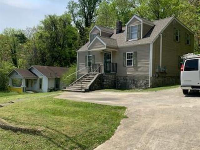 2 Bedroom Apartment for Rent at 807 Moss St #A, Chattanooga, TN 37411 Glenwood Eastdale