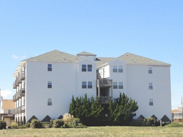 2 Bedroom Apartment for Rent at 804 S Memorial Blvd #2E, Kill Devil Hills, NC 27948