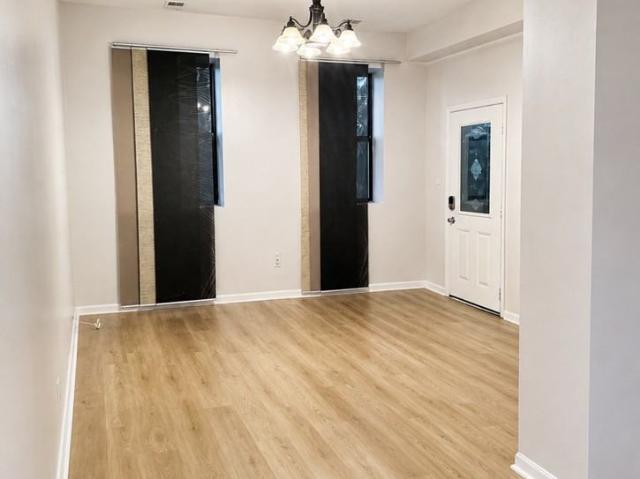 2 Bedroom Apartment for Rent at 806 S Leavitt St 2nd Fl #NA, Chicago, IL 60612 Near West Side