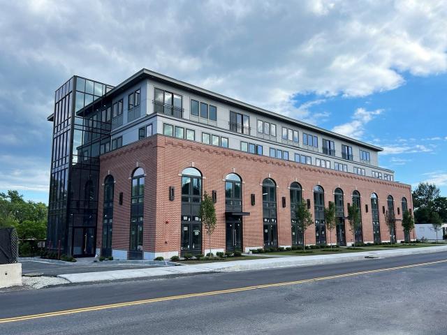2 Bedroom Apartment for Rent at 80 Bridge St #305, Dedham, MA 02026 Riverdale
