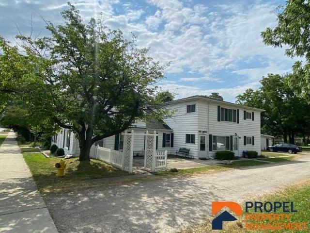 2 Bedroom Apartment for Rent at 8141 Macomb St, Wyandotte, MI 48138 Grosse Ile