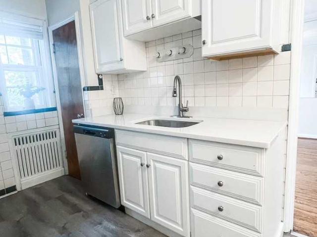 2 Bedroom Apartment for Rent at 8150 Whitburn Dr, Ladue, MO 63105 Ladue