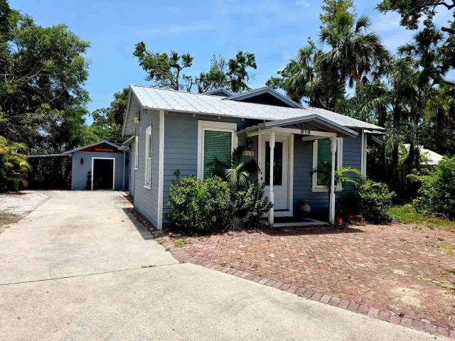 2 Bedroom Apartment for Rent at 818 Windsor Dr, Sarasota, FL 34234