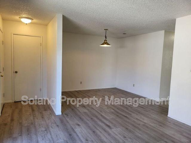 2 Bedroom Apartment for Rent at 818 E Tabor Ave #8, Fairfield, CA 94533
