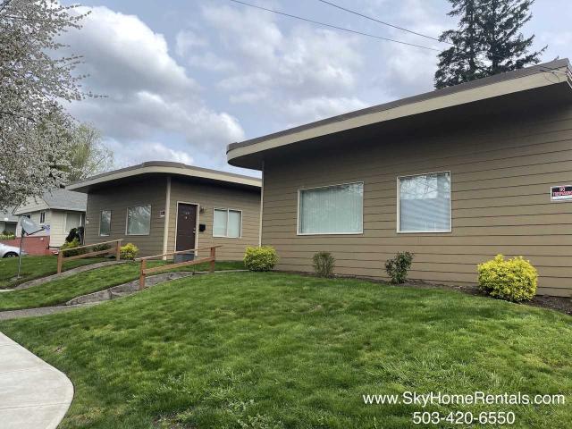 2 Bedroom Apartment for Rent at 822 14th Street Northeast, Salem, OR 97301 Northeast Neighbors
