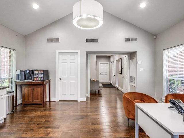 2 Bedroom Apartment for Rent at 8380 El Mundo St, Houston, TX 77054 Astrodome