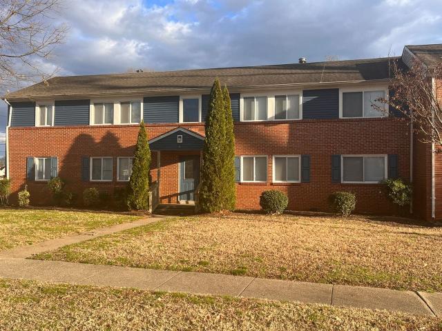 2 Bedroom Apartment for Rent at 8 Pollux Cir E #1, Portsmouth, VA 23701