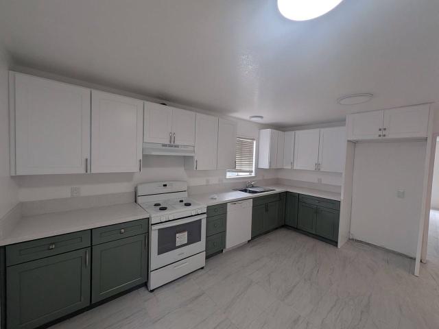 2 Bedroom Apartment for Rent at 9532 1/2 Cedar St, Bellflower, CA 90706 Bellflower