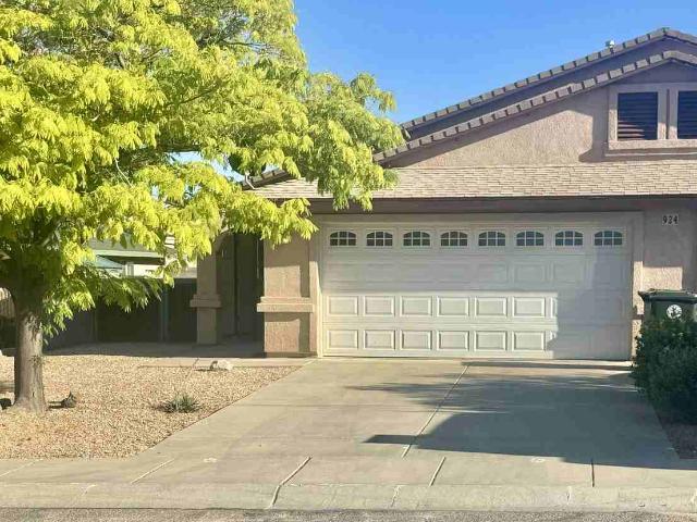 2 Bedroom Apartment for Rent at 966 Astor Ave #2, Kingman, AZ 86409