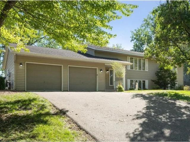 2 Bedroom Apartment for Rent at 9830 Upper 161st St W, Lakeville, MN 55044 Oak Shores