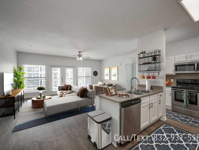 2 Bedroom Apartment for Rent at 99 N Delano St #CSF1, Houston, TX 77003 Second Ward