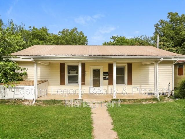 2 Bedroom Apartment for Rent at 900 N Graham Ave, Winston Salem, NC 27101 East Winston