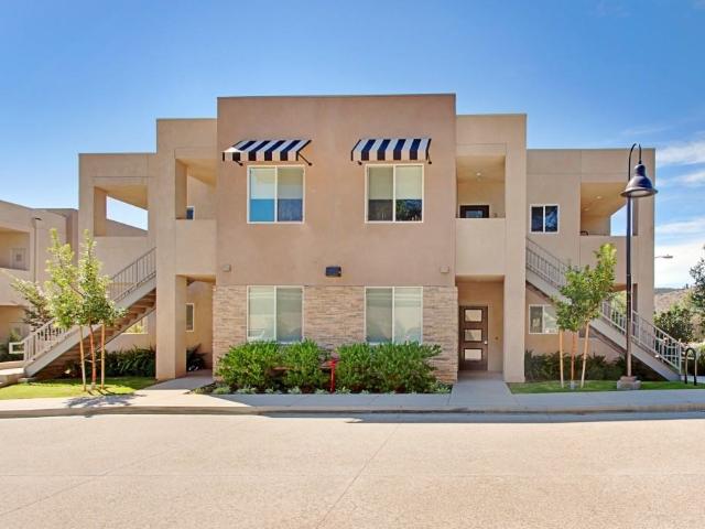 2 Bedroom Apartment for Rent at 90 #4, Thousand Oaks, CA 91362