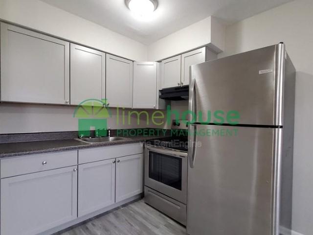 2 Bedroom Apartment for Rent at 9117 Chesapeake Blvd #4, Norfolk, VA 23503 Ocean Air