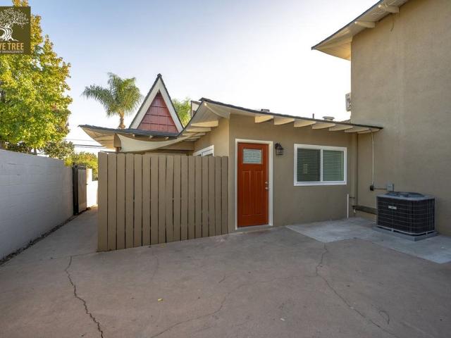 2 Bedroom Apartment for Rent at 917 W Colorado Blvd #E, Monrovia, CA 91016 Monrovia