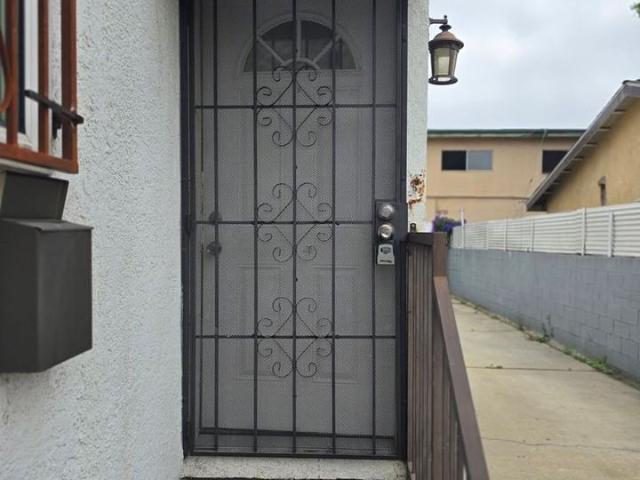 2 Bedroom Apartment for Rent at 9206 S Hoover St, Los Angeles, CA 90044 Congress Southeast