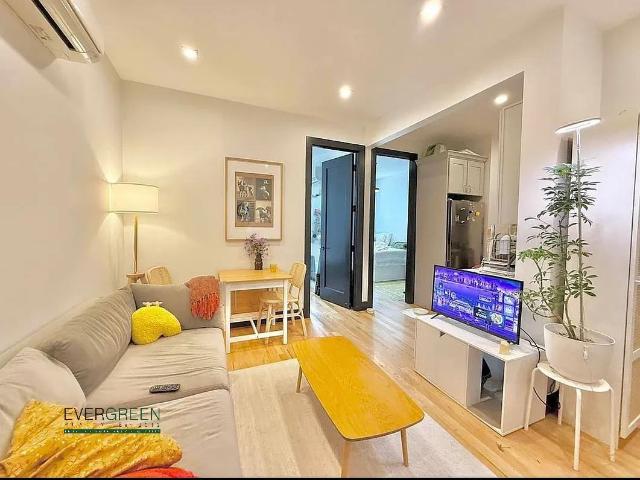 2 Bedroom Apartment for Rent at 921 Gates Avenue #3, New York, NY 11221 Bedford Stuyvesant