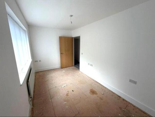 2 bedroom apartment for rent in Muirhead Avenue, Liverpool, Merseyside, L13