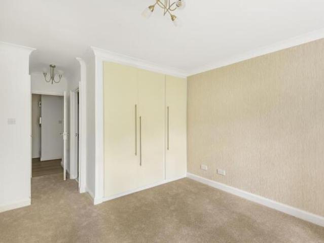 2 bedroom apartment for rent in Myrtleside Close, Northwood, HA6
