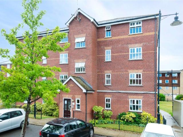 2 bedroom apartment for rent in Macmillan Way, Heritage Park, London, SW17