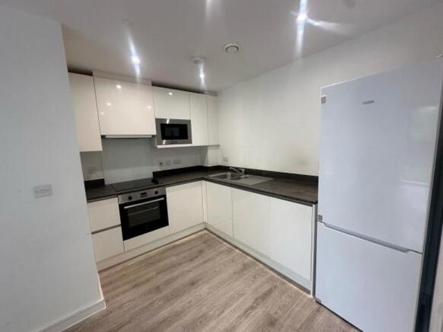 2 bedroom apartment for rent in MacArthur House, DE1