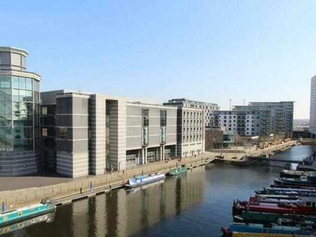 2 bedroom apartment for rent in Mackenzie House Leeds Dock LS10 1PJ LS10