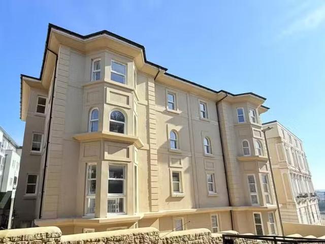 2 bedroom apartment for rent in Madeira Road, Weston Super Ma.