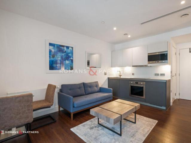 2 bedroom apartment for rent in Maine Tower, Canary Wharf, E14