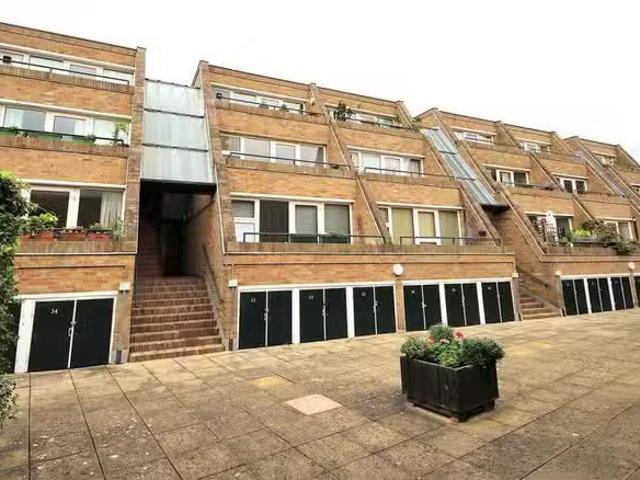 2 bedroom apartment for rent in Malcolm Place, Cambridge, CB1
